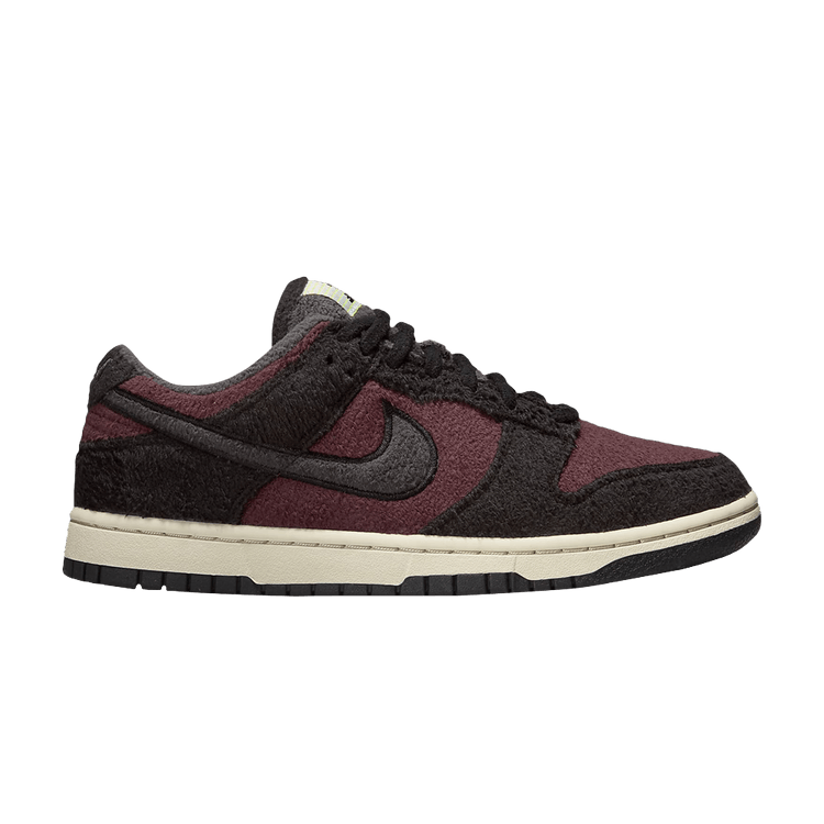 Wmns Dunk Low SE 'Fleece - Burgundy Crush' | GOAT