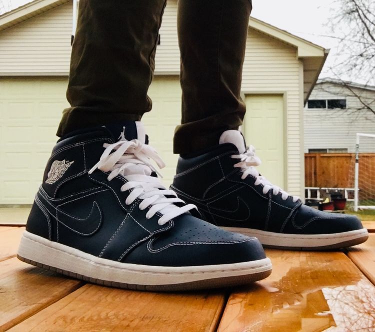 Air Jordan 1 Retro Mid 'Re2pect' - Air Jordan - AH6342 402 | GOAT