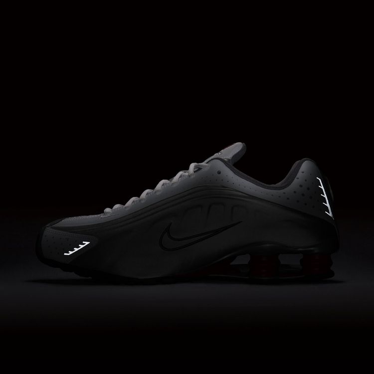 Buy Nike Shox R4 'Comet Red' 2015 - 104265 126 | GOAT