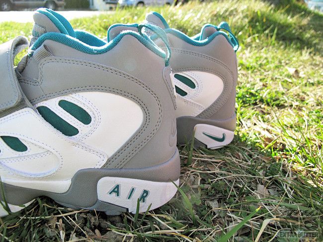Buy Nike Air Diamond Turf 2 'Freshwater' - 487658 003 | GOAT