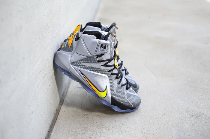 Buy Nike LeBron 12 'Flight' - 684593 080 | GOAT
