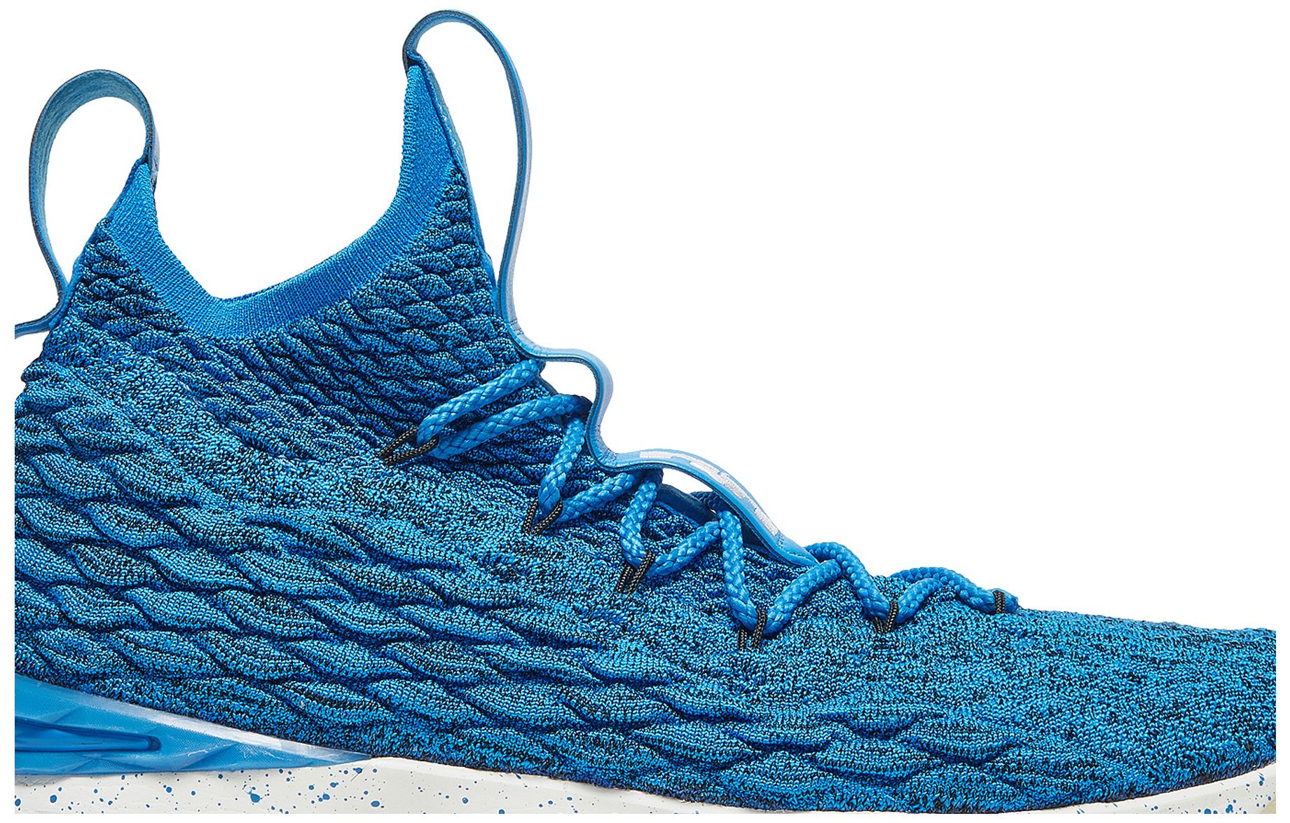 Buy Nike LeBron 15 'Hardwood Classics' - 897648 400 | GOAT