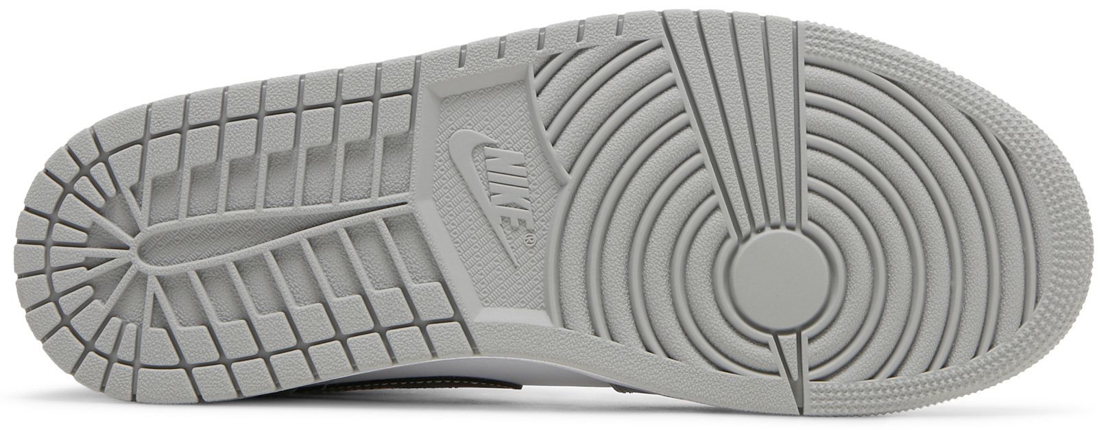 Buy Air Jordan 1 Mid 'Light Smoke Grey' - 554724 078 | GOAT