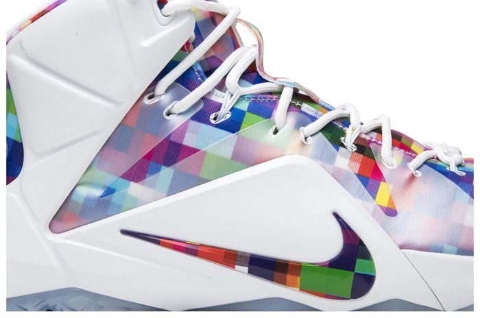 Buy Nike LeBron 12 EXT 'Prism' - 748861 900 | GOAT