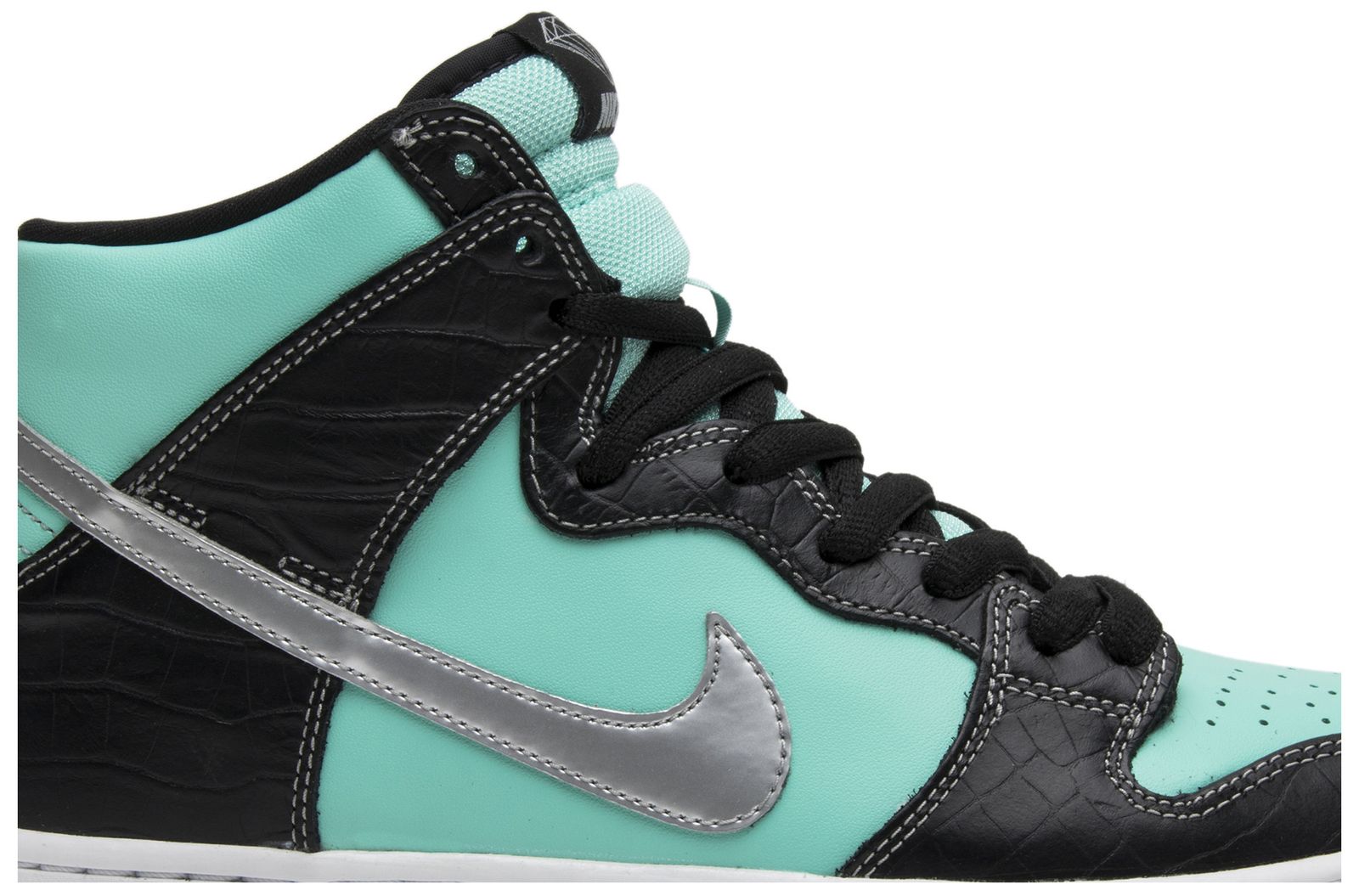 Buy Diamond Supply Co. x Nike Dunk High Premium SB 'Tiffany' - 653599 ...