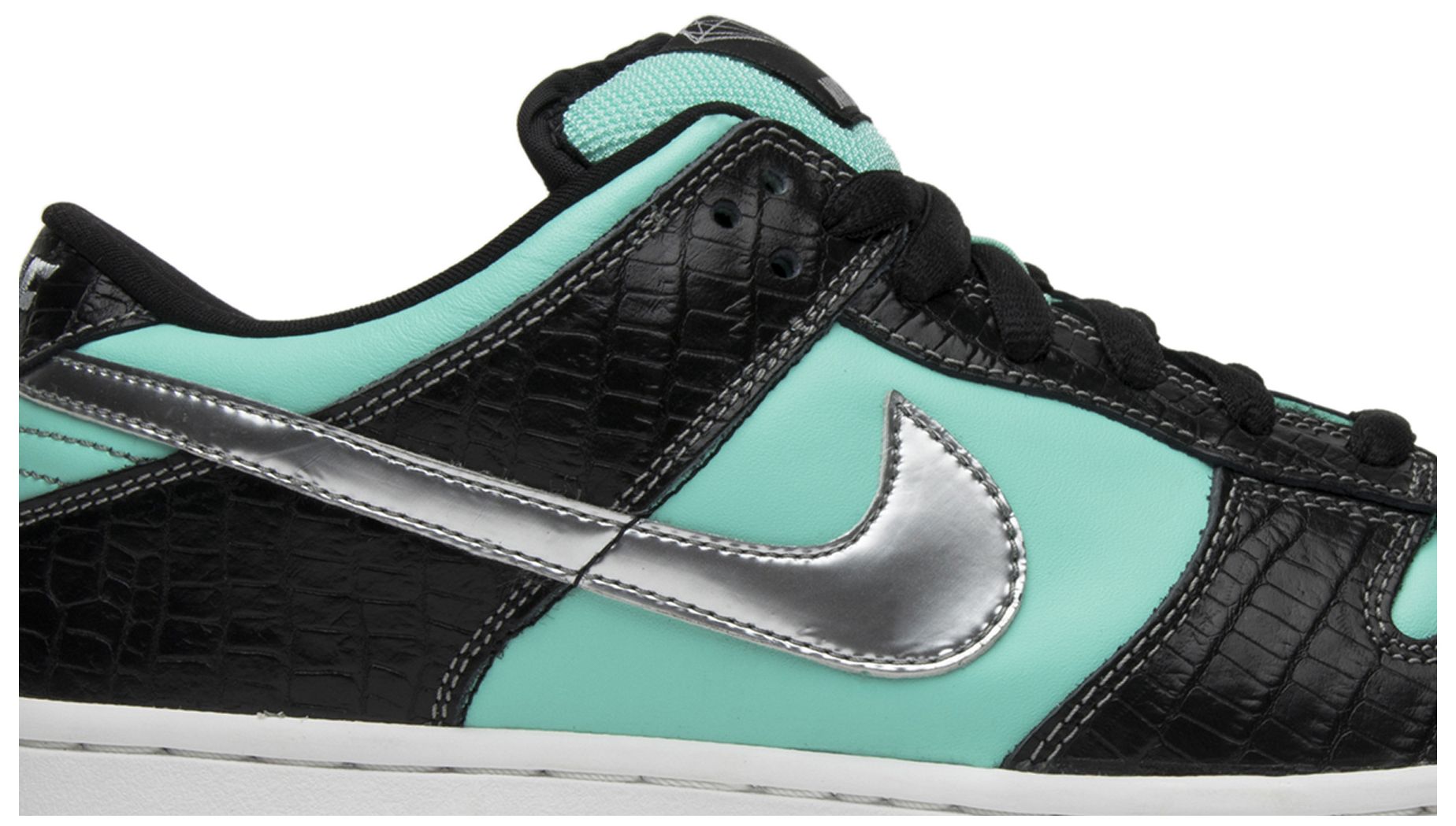 Buy Diamond Supply Co. x Nike Dunk Low Pro SB 'Tiffany' - 304292 402 | GOAT