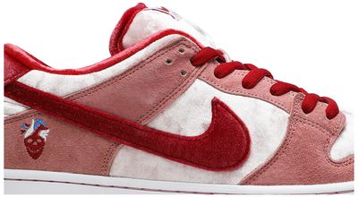 Buy StrangeLove x Nike Dunk Low SB 'Valentine's Day' - CT2552 800 | GOAT
