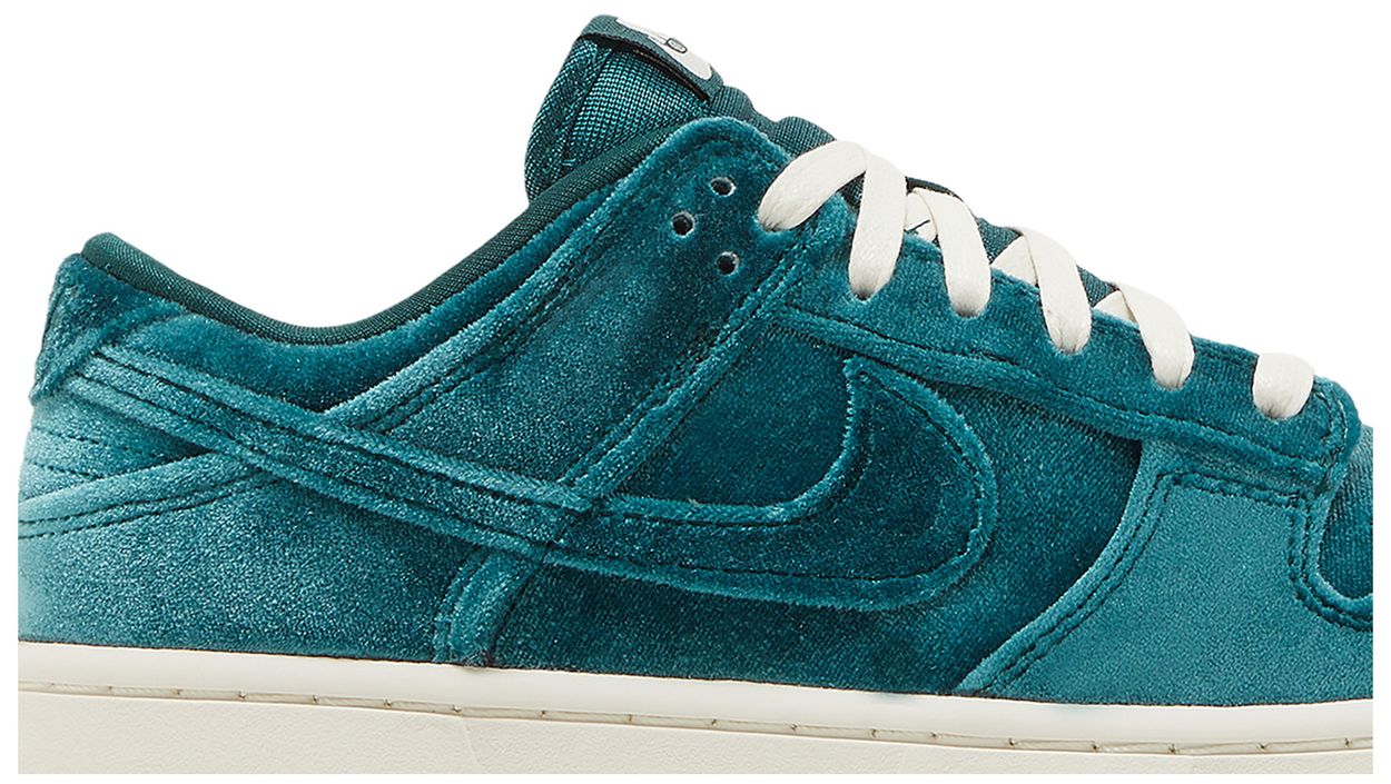Buy Nike Wmns Dunk Low 'Green Velvet' - DZ5224 300 | GOAT