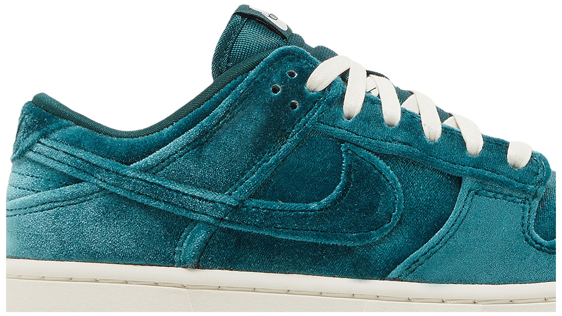 Buy Nike Wmns Dunk Low 'Green Velvet' - DZ5224 300 | GOAT