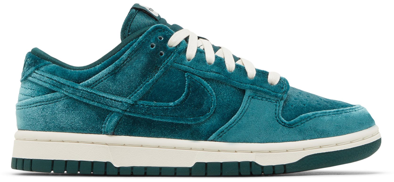 Buy Nike Wmns Dunk Low 'Green Velvet' - DZ5224 300 | GOAT