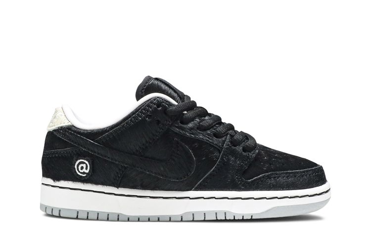 Buy Medicom Toy x Nike Dunk Low SB PS 'BE@RBRICK' - DC1630 001 | GOAT