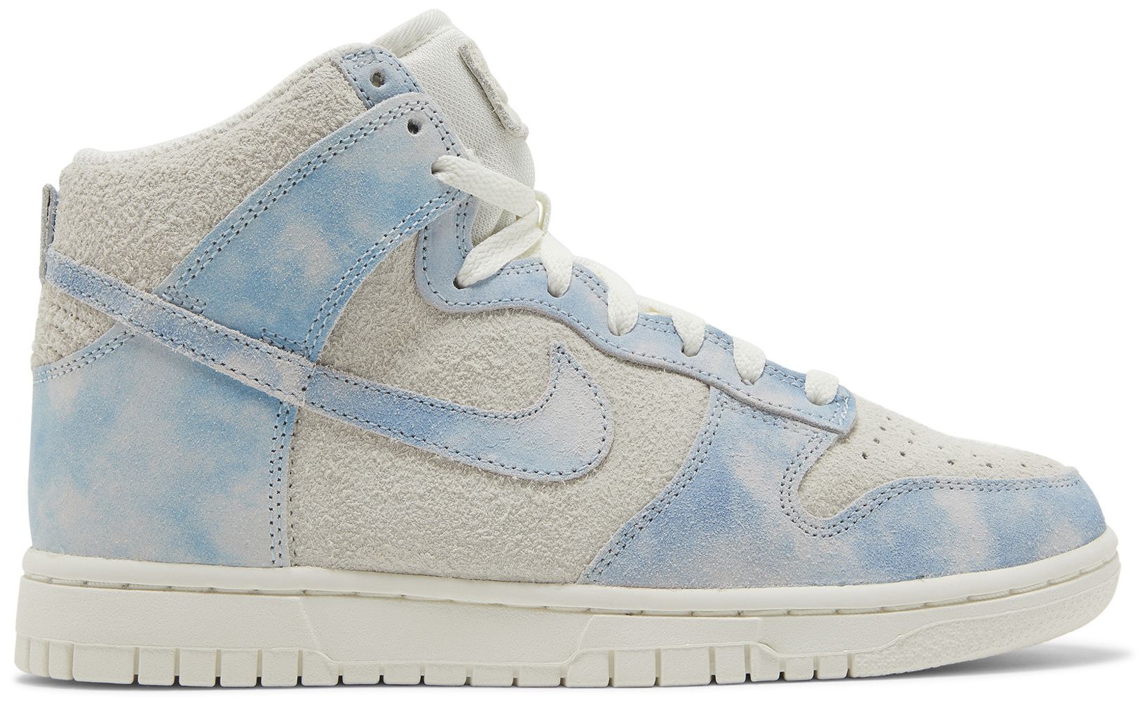 Buy Nike Wmns Dunk High SE 'Clouds' - FD0882 400 | GOAT