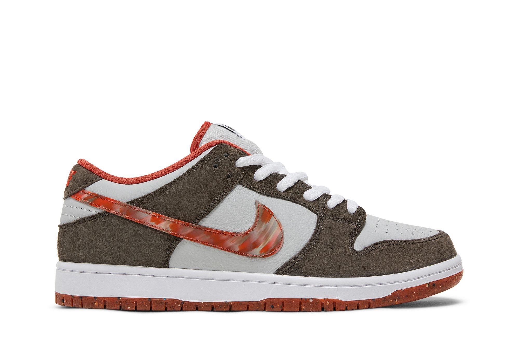 Buy Crushed D.C. x Dunk Low SB 'Golden Hour' Special Box Buy Crushed D.C. x Dunk Low SB 'Golden Hour' Special Box