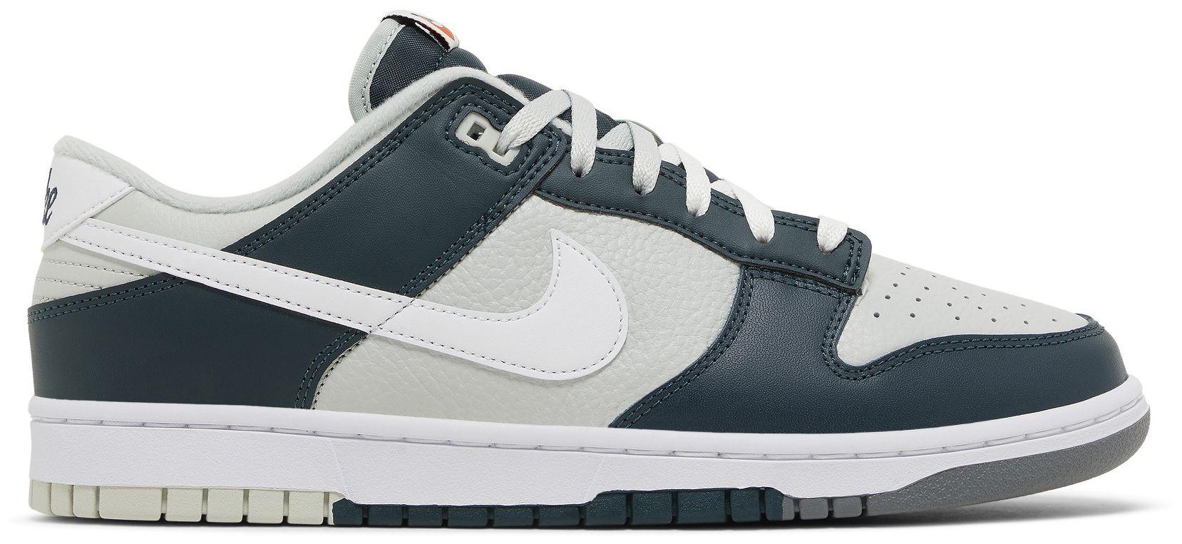 Buy Nike Dunk Low Premium 'Split - Deep Jungle' - FB8896 300 | GOAT
