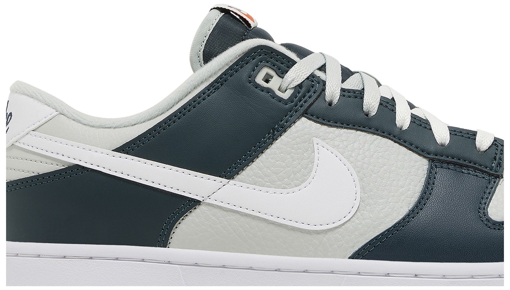 Buy Nike Dunk Low Premium 'Split - Deep Jungle' - FB8896 300 | GOAT