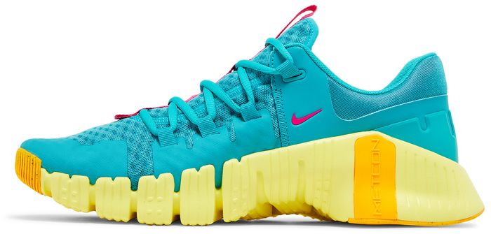 Buy Nike Free Metcon 5 'Dusty Cactus Fierce Pink' - DV3949 302 | GOAT