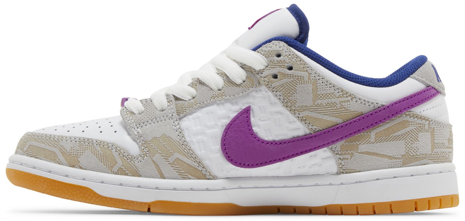 Buy Rayssa Leal x Nike Dunk Low SB - FZ5251 001 | GOAT