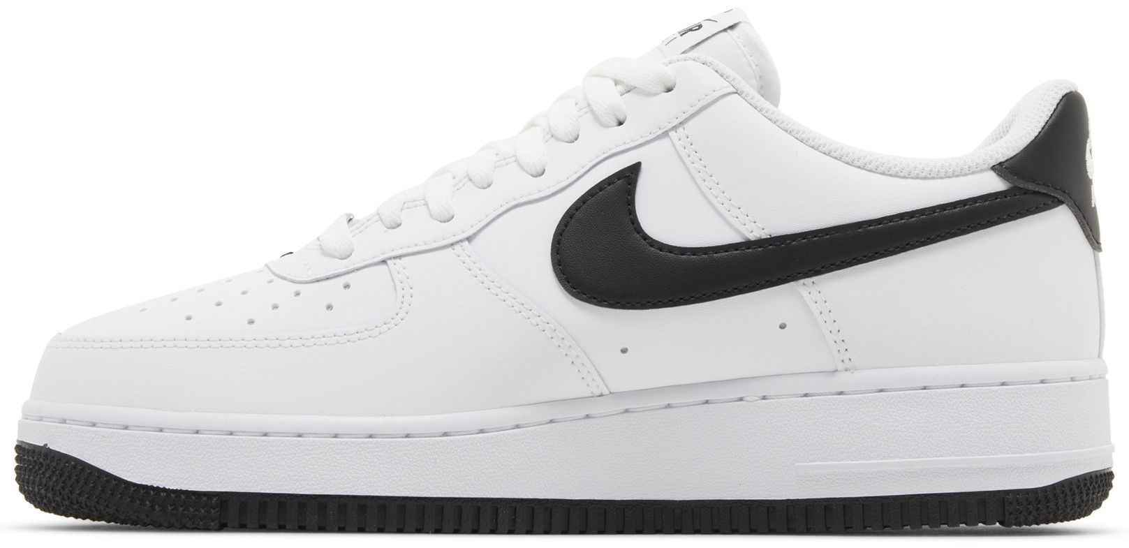 Buy Nike Air Force 1 '07 'White Black Outsole' - FQ4296 101 | GOAT