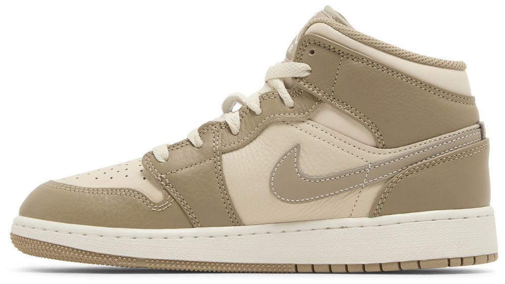 Buy Air Jordan Retro 1 Mid GS 'Legend Light Brown' - HF4781 203 | GOAT