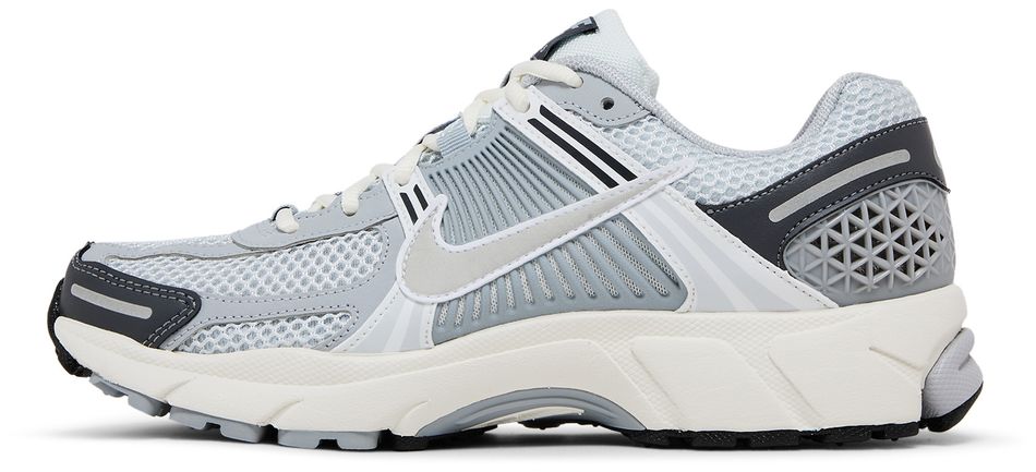 Buy Nike Wmns Zoom Vomero 5 'Wolf Grey Cool Grey' - FD9919 001 | GOAT