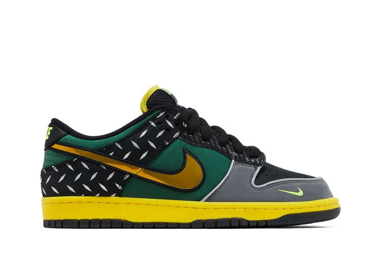 Buy Nike Dunk Low 'What the Duck - University of Oregon Home' PE ...
