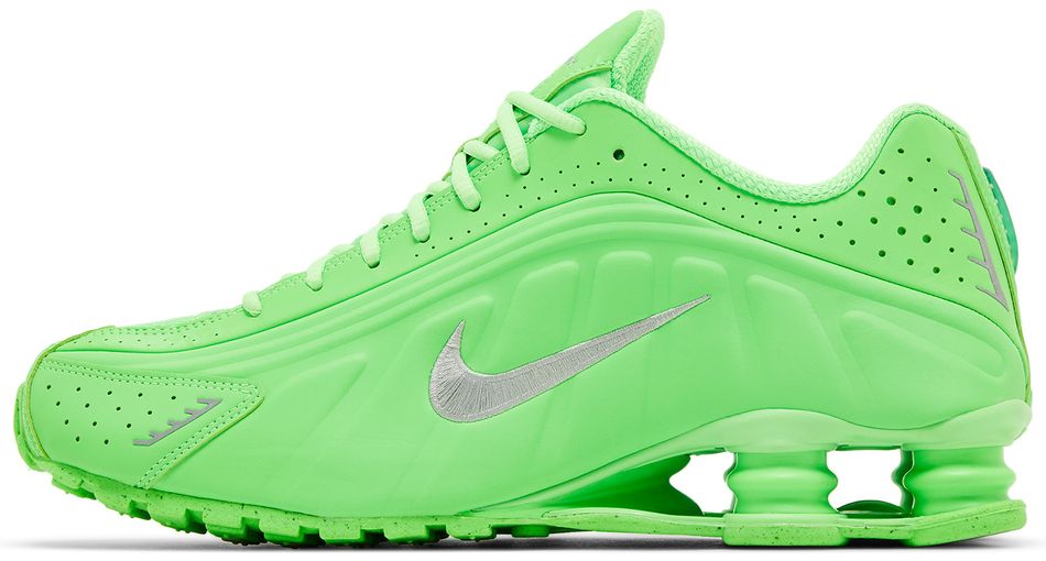 Buy Nike Wmns Shox R4 'Green Strike' - HV0839 398 | GOAT