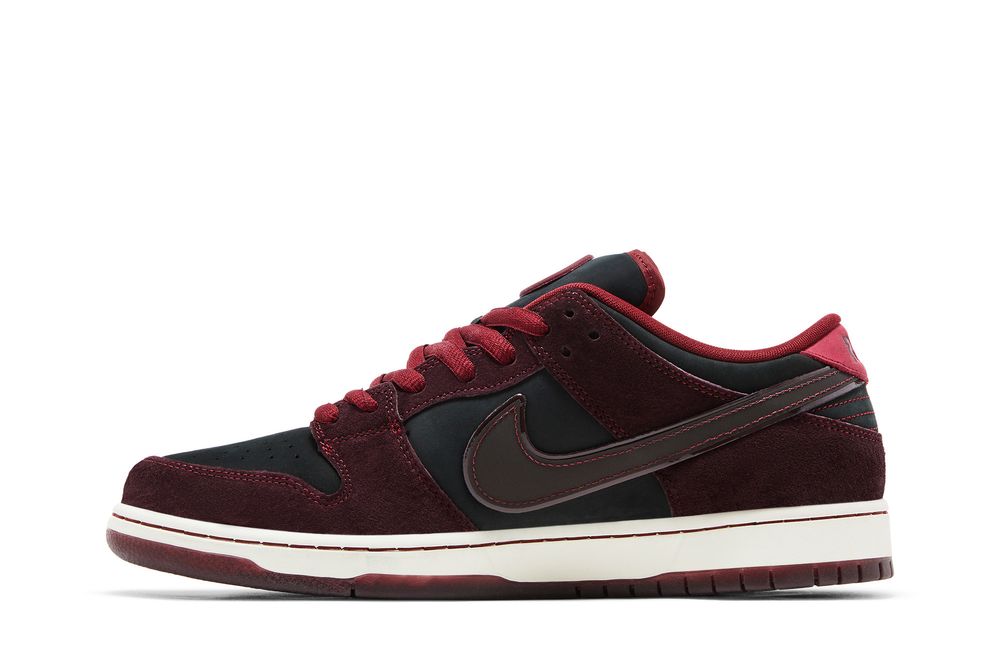 Buy RIOT Skateshop x Nike Dunk Low Pro SB QS 'Mahogany Dark Beetroot ...