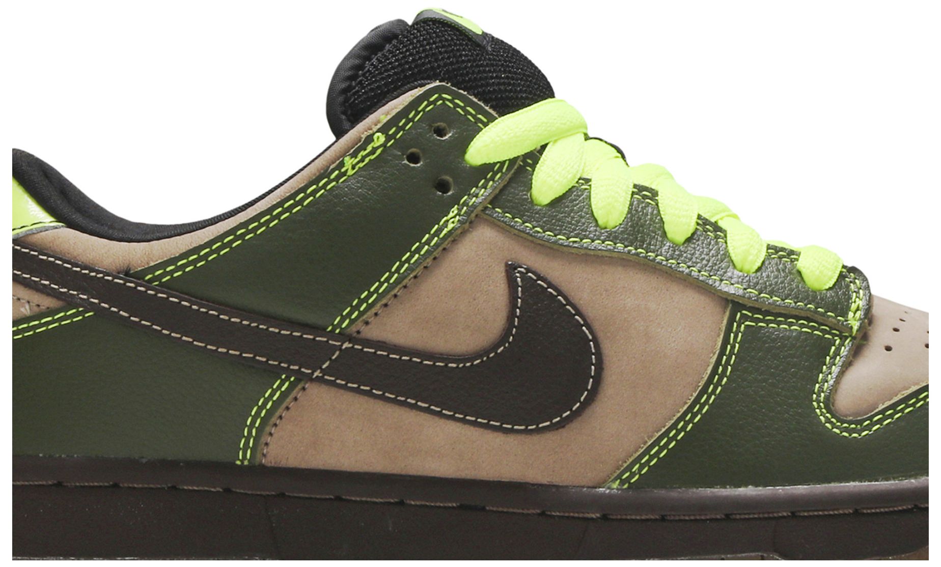 Buy Nike Dunk Low Pro SB 'Jedi' - 304292 222 | GOAT