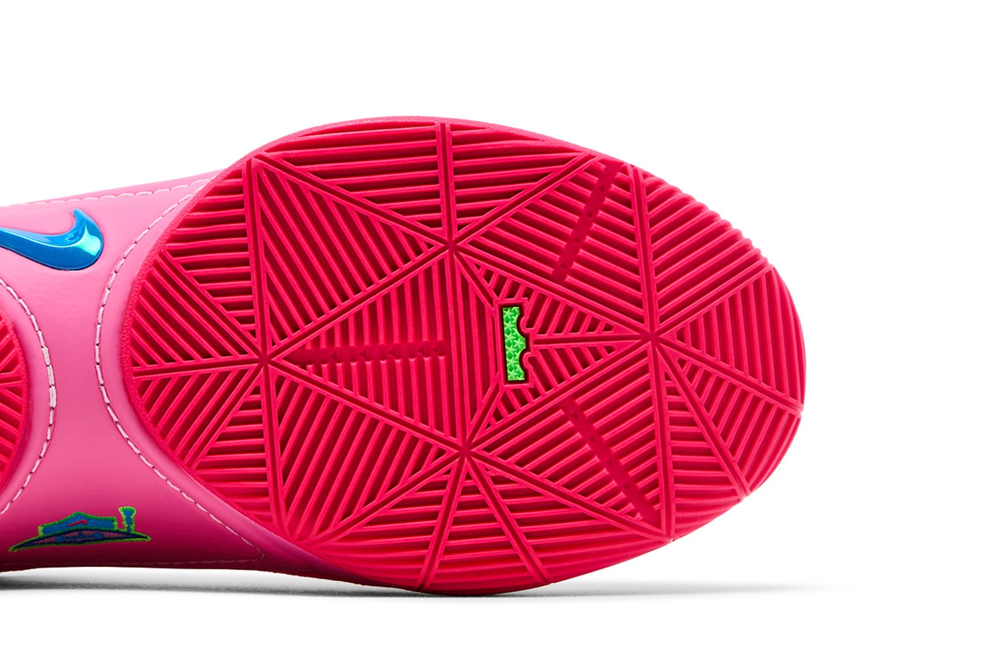 Buy LeBron 22 EP 'I Promise' - HV8456 600 | GOAT Buy LeBron 22 EP 'I Promise' - HV8456 600 | GOAT