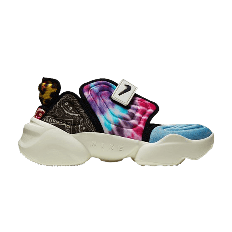 Buy Wmns Aqua Rift 'Multi Print' - CW2624 101 | GOAT