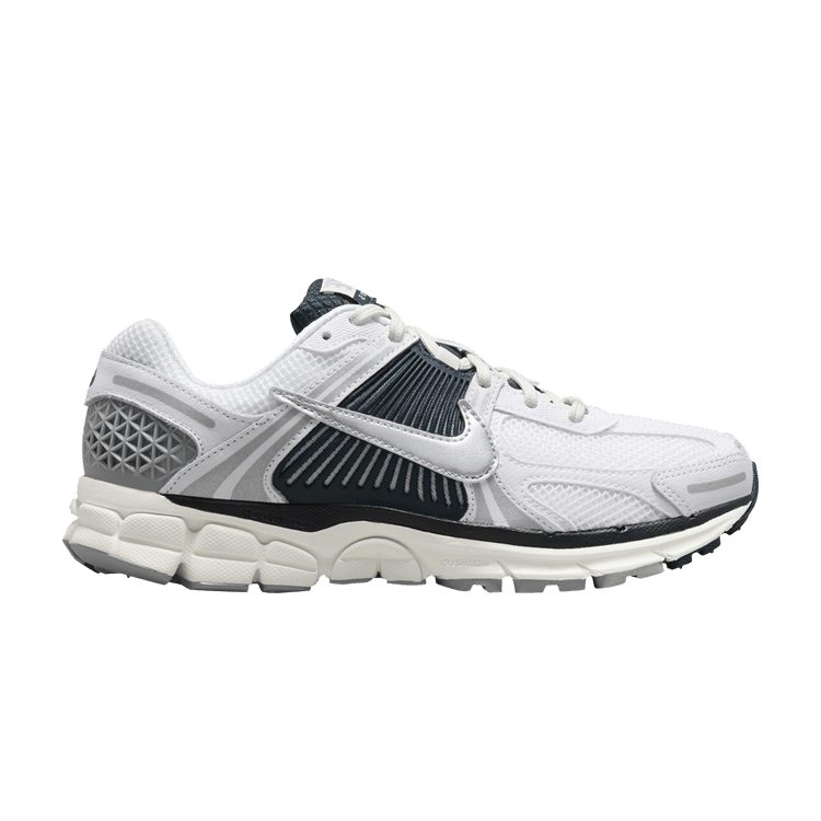 Buy Wmns Air Zoom Vomero 5 'White Armory Navy' - HV2412 100 | GOAT UK